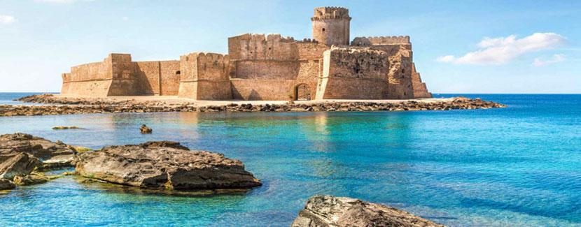 Le Castella: storia, cultura, mare e divertimento in Calabria
